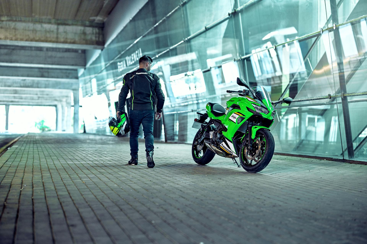 Ninja 650 | 2025 | Kawasaki